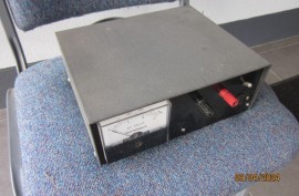 Linear power supply, fixed 13.8Volts PRICE REDUCED