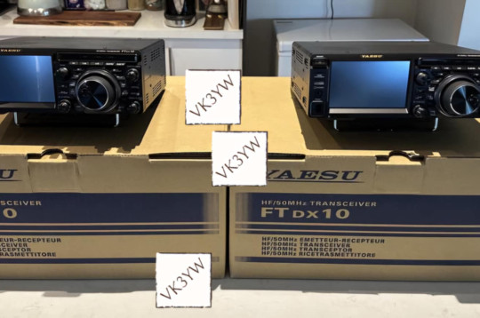 Yaesu FTDX-10 x 2